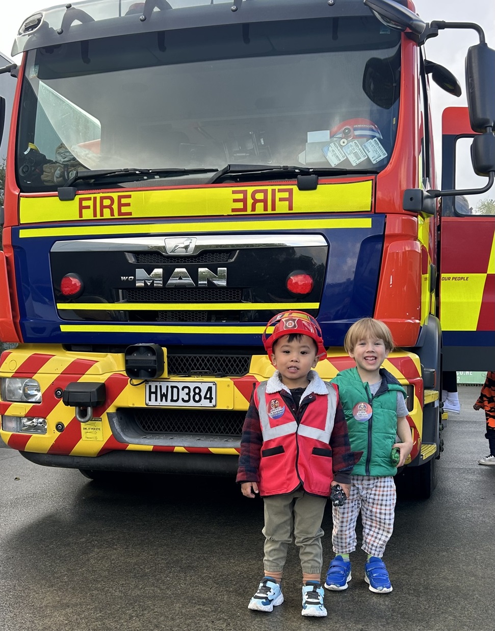 Visiting An ELC In Henderson - Kids Welcome The Fire Service
